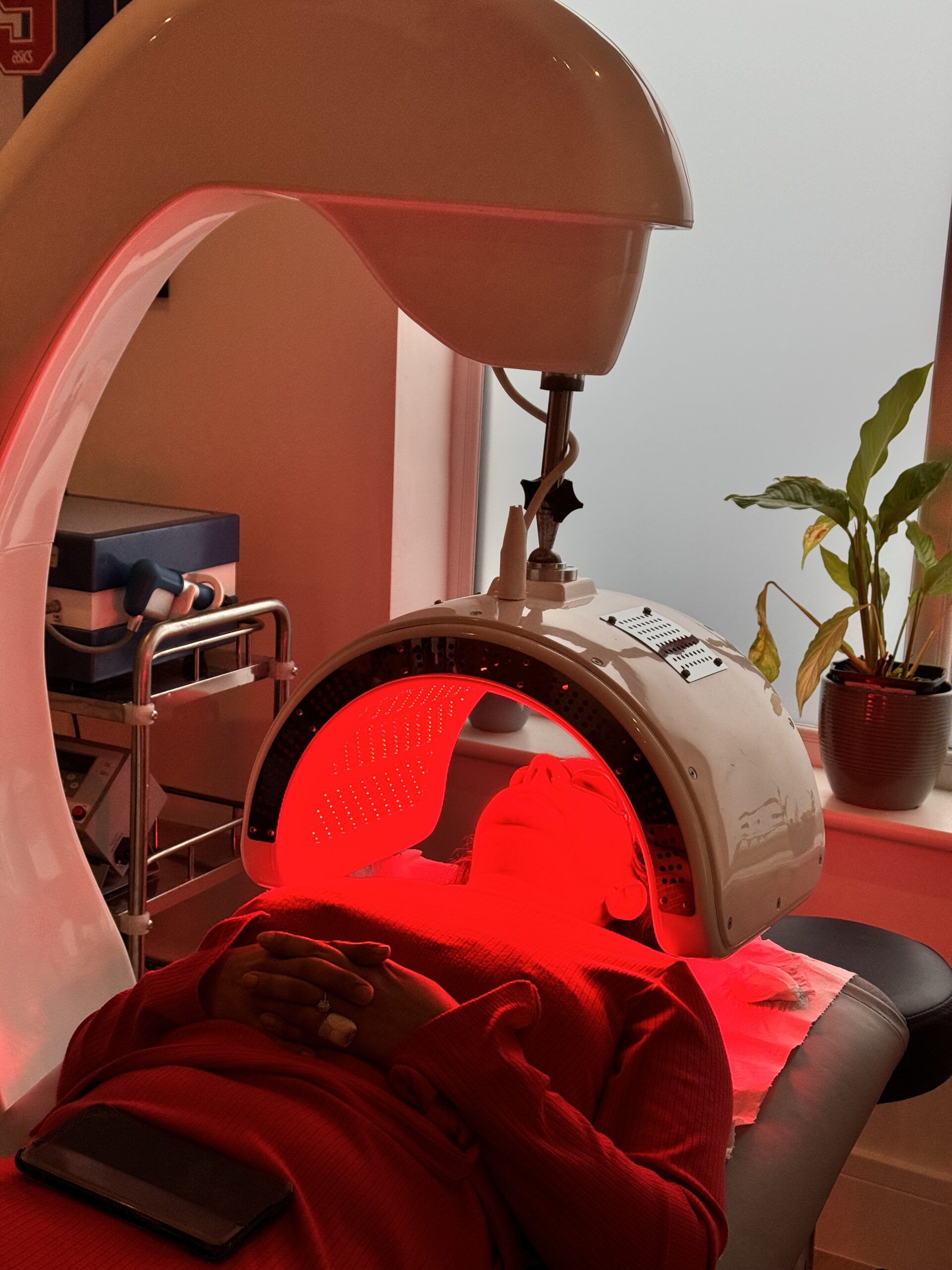 LED Light Phototherapy - Dr Sultana Clinic